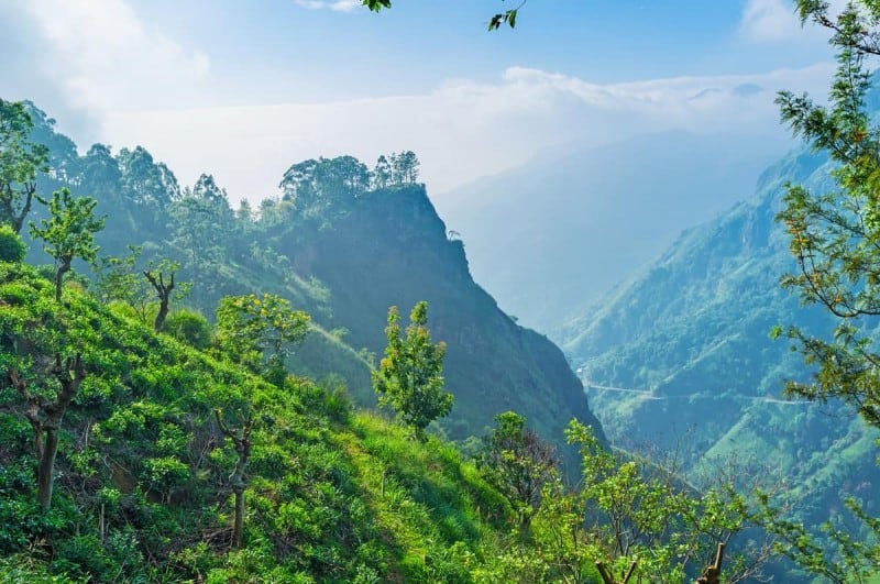 10 Memorable Places To Visit In Ella Sri Lanka | Adventure and Sunshine