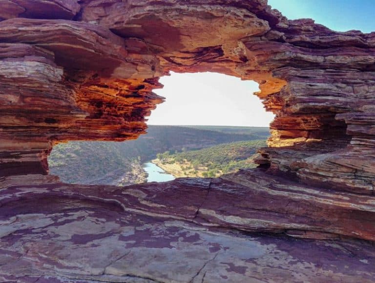 25 Famous Australian Landmarks You Can't Help But Fall In Love With ...